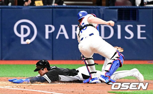 '161km' 투수 상대로 2루타-빠른 발-강한 어깨…ML 쇼케이스 성공 "한국 2루수 돋보였다" : 네이트 스포츠