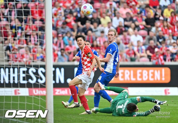 '2G 1AS' 홀로 팀 구한 이재성, 미친 활약에 평점도 홀로 '만점'…팀은 4-0 대승 : 네이트 스포츠