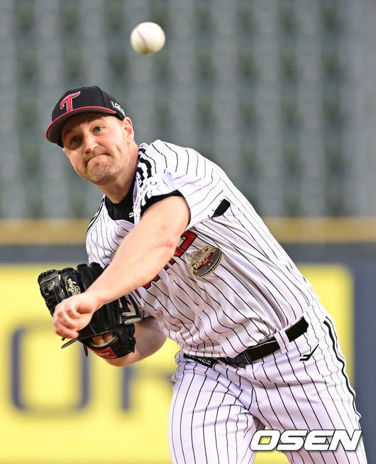 '23구-27구-26구-29구' 1선발 엔스 어쩌나, 4이닝도 버겁다…105구 3실점 교체 : 네이트 스포츠