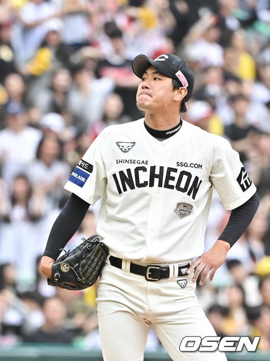 'KKKKKKKKKKK+3홈런' 투타 괴력 발휘한 KT, SSG 5-2 격파…쿠에바스, 시즌 첫 승리 [인천 리뷰] : 네이트 스포츠