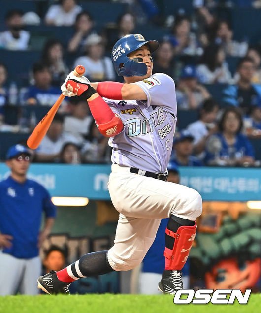 [사진] 손아섭, KBO 통산 2번째 2500안타는 홈런으로 : 네이트 스포츠