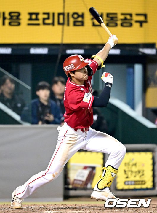 7G 타율 .552, 19살 맞아? 최정 신인 때보다 잘 친다…SSG 6월 1위 이끄는 1라운더 '진짜 재능' : 네이트 스포츠