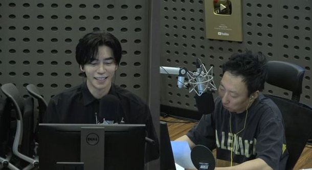 '라디오쇼' 신성록 "소속사 없어 직접 운전…키 2m? 189cm" [Oh!쎈 포인트] : 네이트 연예