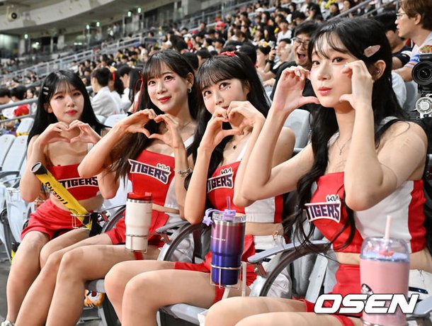 '김도영 30-30 보자!' 고척돔 가득 메운 1만6000명 관중, 키움 시즌 11번째 매진 [오!쎈 고척] : 네이트 스포츠