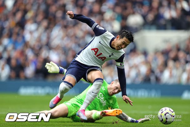 '벤치는 무슨' BBC·PL 이어 前 토트넘 감독도 손흥민 홀릭…"SON의 저 공격성을 보라!" : 네이트 스포츠