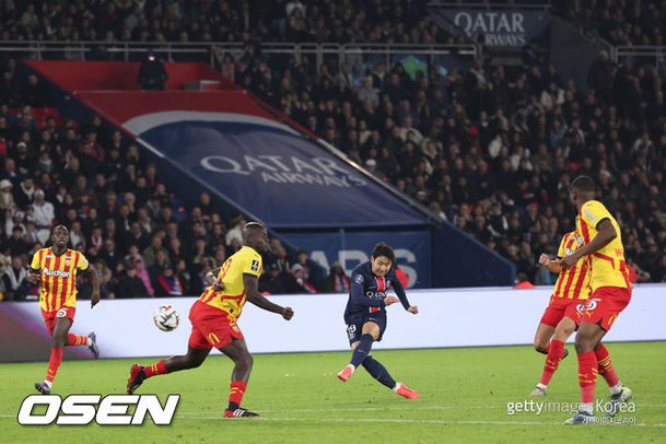 '대충격!' '5453억 뉴캐슬' "이강인, PSG의 공격수 이사크 영입 딜 포함 가능" 英 매체 집중관심…이강인(뉴캐슬) 가능성 제기 : 네이트 스포츠