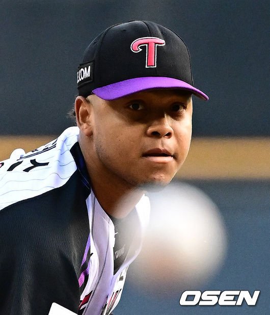 '151km+6이닝 비자책' 에르난데스 복귀전 대성공…염경엽 감독 "기대 이상이었다" [오!쎈 잠실] : 네이트 스포츠