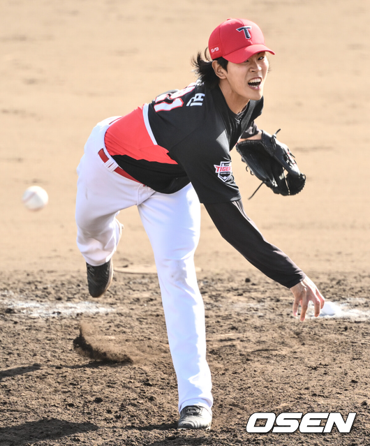 [단독] 154km 장발 클로저 한맺힌 7년 도전 멈춘다…KIA 홍원빈 전격 은퇴 : 네이트 스포츠