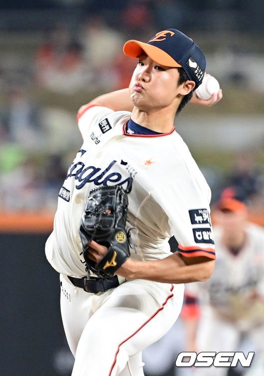 '153km' 선발 정우주 'KKK' 위력투→충격 극복한 김서현 삼자범퇴…한화 17안타 폭발, 상무 추격 따돌렸다 : 네이트 스포츠