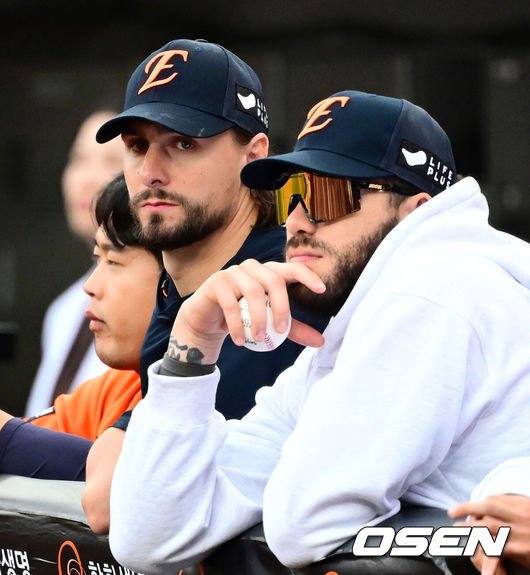 '폰세-와이스 불펜 대기하나' 한화, 19년 만에 KS 진출 걸린 4차전 라인업 발표…심우준 유격수 복귀 [PO4] : 네이트 스포츠