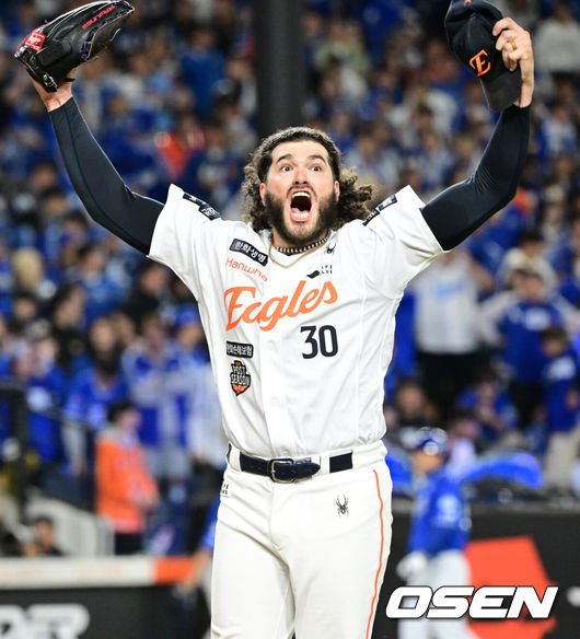 '우승의 때가 왔다!' 한화 19년 만에 KS 진출 감격, 폰세+와이스 초강수+채은성 5타점 폭발…1위 LG와 잠실벌 격돌 [PO5 리뷰] : 네이트 스포츠