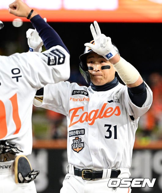 롯데-NC에선 이루지 못했는데…손아섭 첫 KS 한을 한화에서 풀 줄이야, 19년차에 우승 기회 왔다 [PO5] : 네이트 스포츠