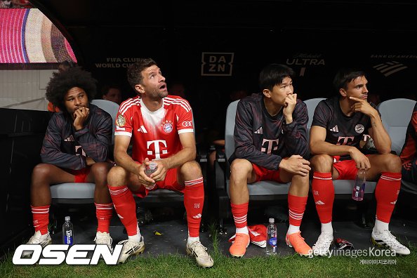 "가장 좋아하는 수비수는 KIM' SON, '벤치' 김민재→EPL행 연결고리?… 토트넘 "韓 괴물 CB 주시" : 네이트 스포츠