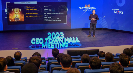 Cho Seong-hwan, CEO of Hyundai Mobis, steps down. : 네이트 뉴스