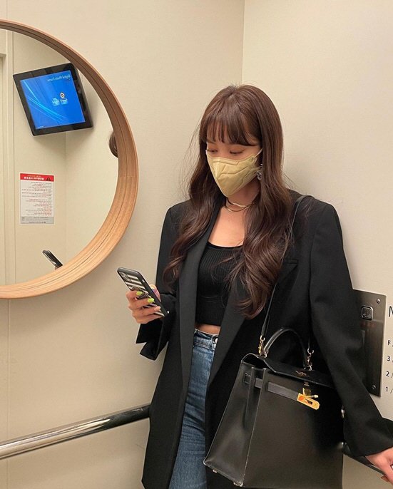 '169cm·53kg' 오윤아, 인형이 따로없네…비현실적인 다리길이에 '깜짝' : 네이트 연예