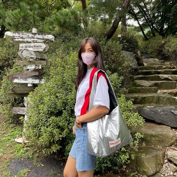 '정조국♥' 김성은, '171cm·49kg'의 깡마른 다리…롱부츠가 '헐렁' : 네이트 뉴스