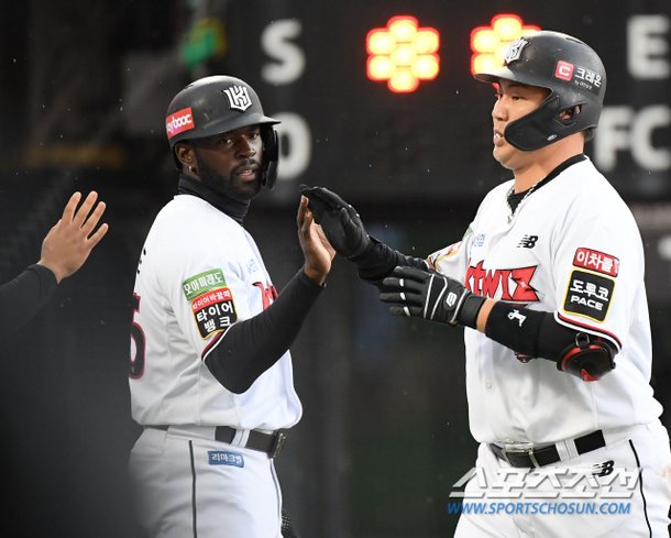 준PO 직행 티켓 보인다…KT, NC 잡았다 '3위까지 1승' [수원 리뷰] : 네이트 스포츠