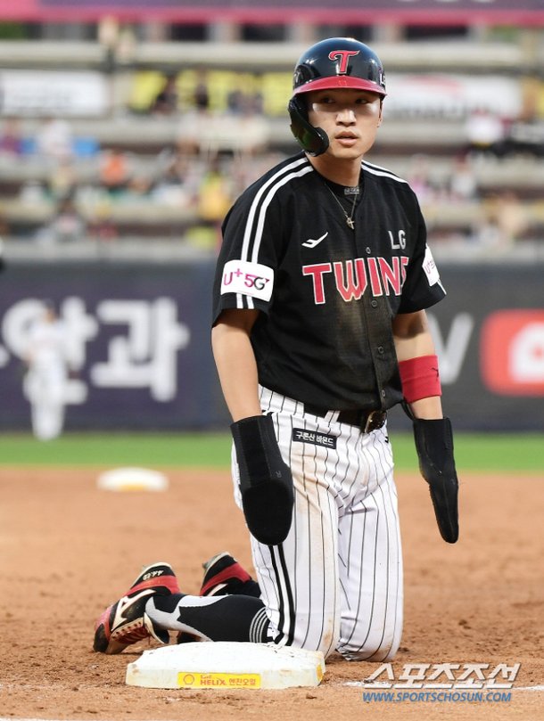 손 보호하려는 벙어리 장갑도 너무 길면 꼼수? KBO 규칙위, 길이 30cm로 제한[SC초점] : 네이트 스포츠