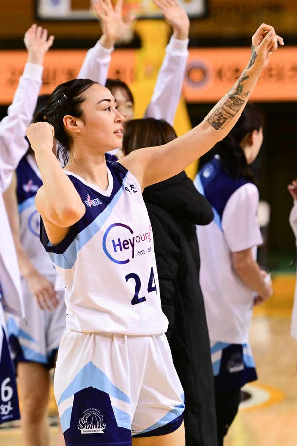 신한은행 2위 점프→BNK 4강 PO 확정→KB '봄 농구' 탈락 : 네이트 스포츠