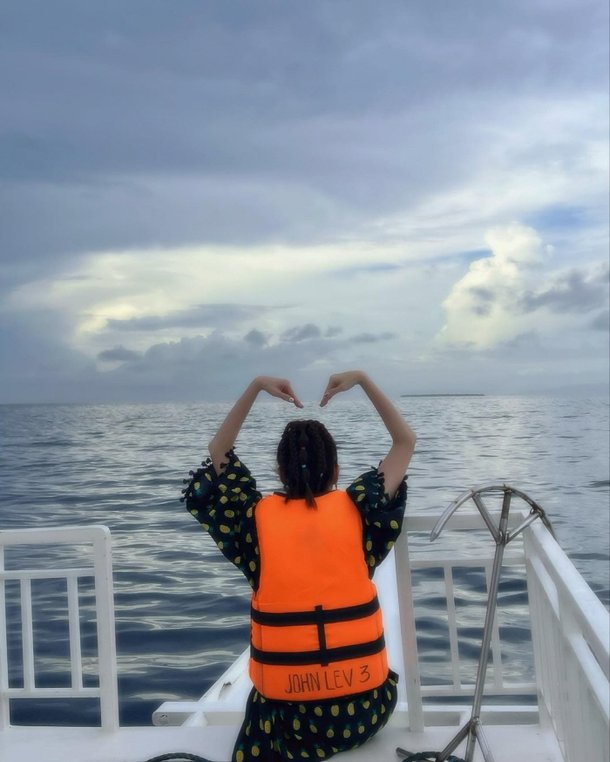 산다라박, 41kg 맞아? CG급 볼륨 몸매였네…'늘씬' 비키니 자태 "여름 기다려진다" | 네이트 연예