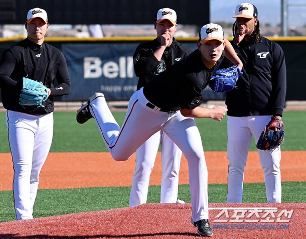 네덜란드 울린 KBO 3년 연속 꼴찌팀…ML 뺨치는 준비+노력의 결실[메사 리포트] : 네이트 스포츠