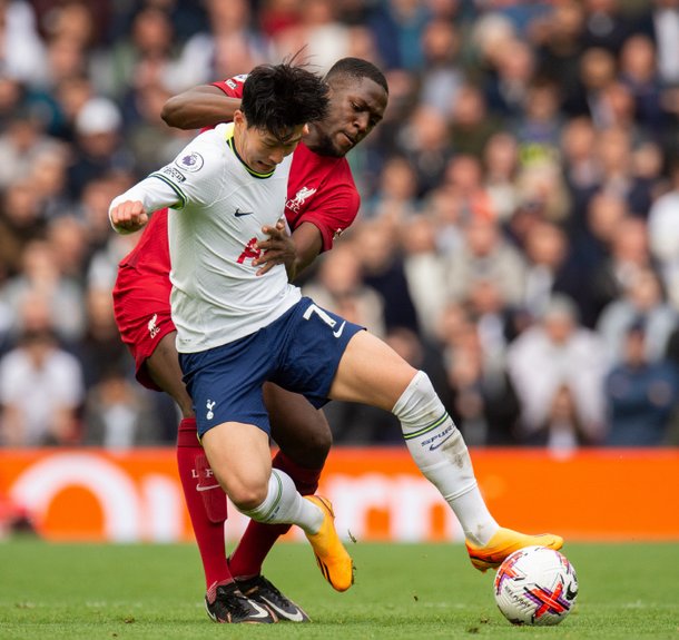 '클롭 킬러' SON, 리버풀전 10호골로 7시즌 연속 EPL 두자릿수 득점 쾌거+'우상' 호날두와 어깨 나란히, 팀은 0-3→3대4 눈물의 분패 : 네이트 스포츠