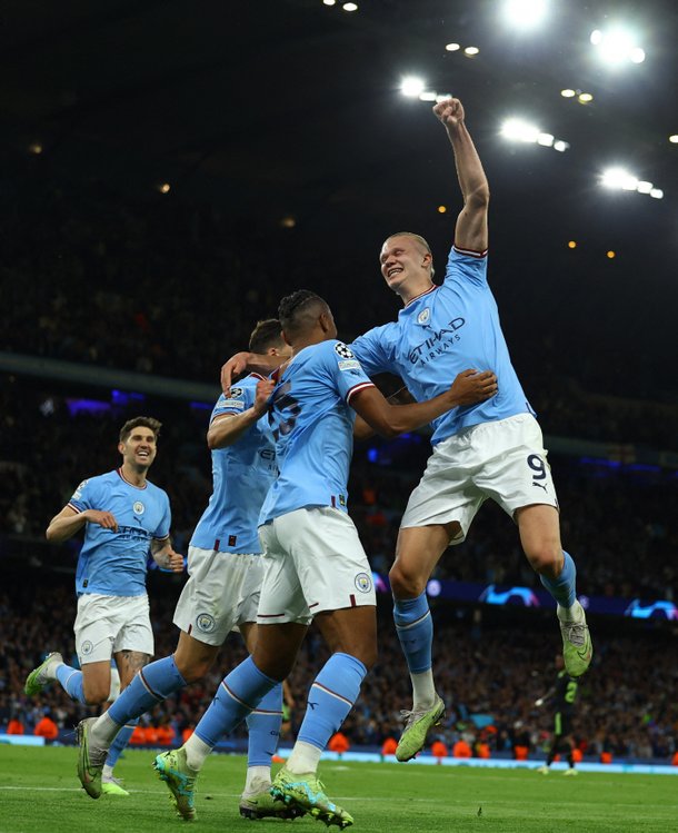 퍼거슨→펩, 트레블은 '신의 영역'→맨시티가 과연…EPL→FA→UCL 폭풍 우승 넘실 : 네이트 스포츠