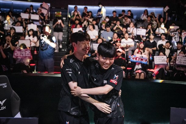 젠지 잡고 LCK 1위로 뛰어오른 KT, 남은 관전 포인트는? : 네이트 뉴스
