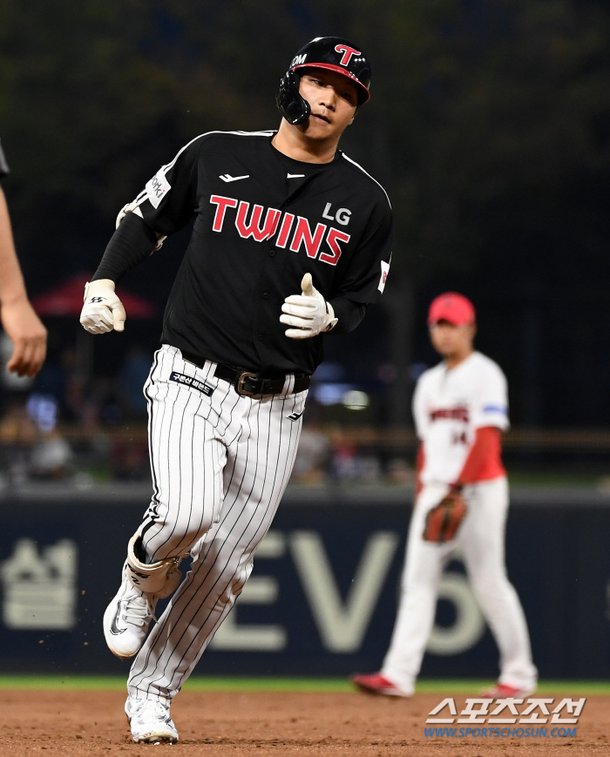 10G .462 불방망이→KBO 최다 선발 투수에 연타석포+4타점 작렬!…'생애 첫 두 자릿수 HR' 문보경, AG 준비완료![광주 히어로] : 네이트 스포츠