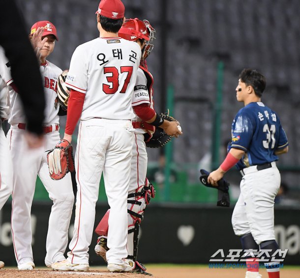 [포토] SSG 5연승, NC는 6연패 : 네이트 스포츠