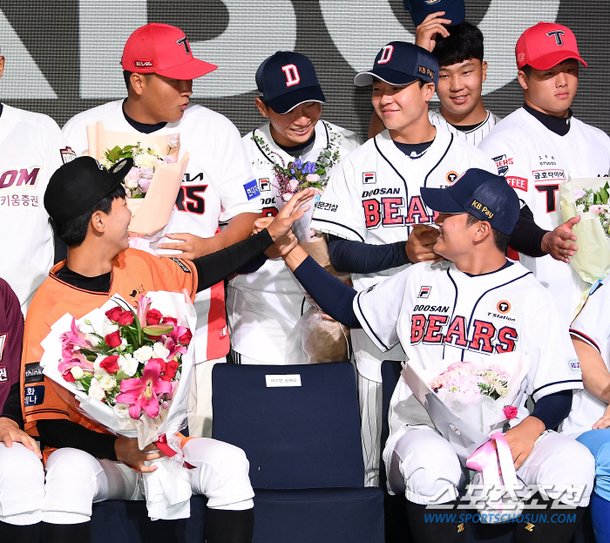 KBO 신인 110명 도핑 테스트→"전원 음성 판정" : 네이트 스포츠