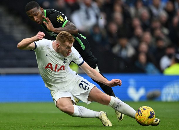 [EPL현장]토트넘 0-1 브라이턴, 전반 종료! 손흥민은 벤치 대기 중. 브라이턴 PK 선제골 : 네이트 스포츠