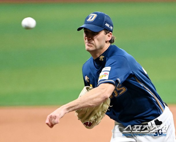 10이닝 9자책 2연패→QS 승으로 복수! NC 하트, '팀타율 1위' KIA 어떻게 공략했나[광주 히어로] : 네이트 스포츠