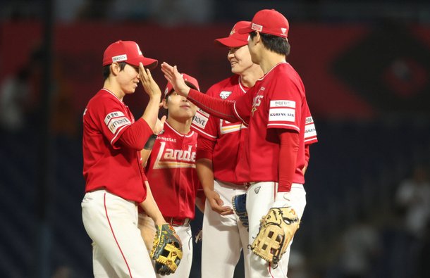 'KT 한번 끝까지 가보자!' SSG, NC전 싹쓸이로 공동 5위→2G 끝장 승부[창원 리뷰] : 네이트 스포츠