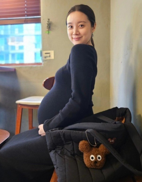 [SCin스타] "둘째 시간 빨라" 원걸 혜림, 임신 32주차 체중 16kg 증가에도 "오늘은 뭐 먹지" : 네이트 뉴스