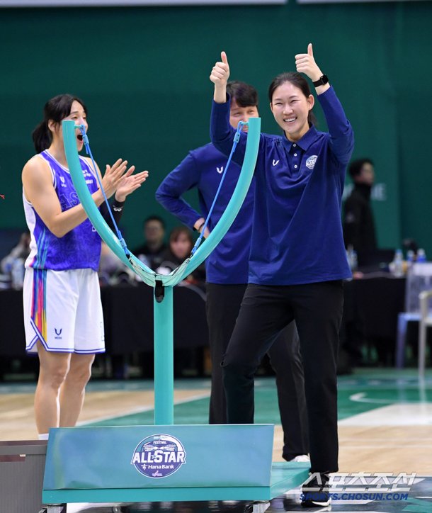 [WKBL올스타전]'진안, 카리나 깜짝 변신'→'강이슬 3점슛 폭발' 韓 안방에서 자존심 살렸다…日 90-67 제압 : 네이트 스포츠