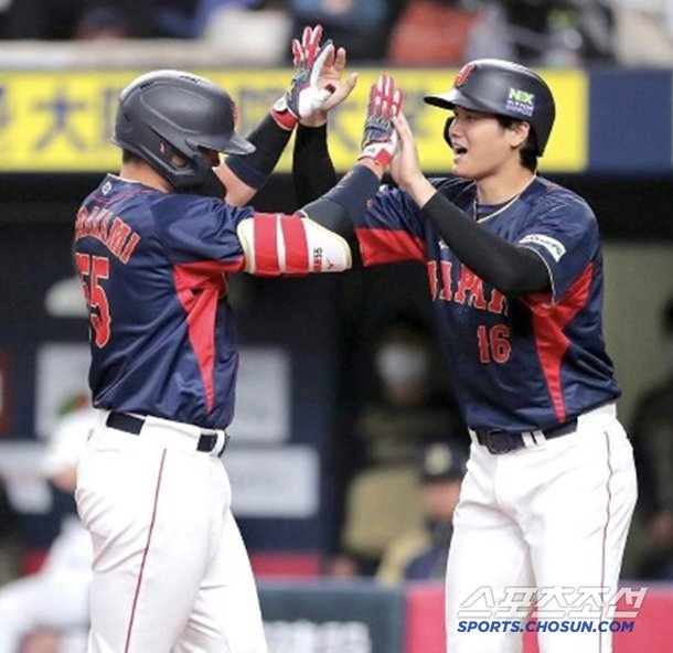 2군 캠프까지 145km 달려간 대표팀 감독, 괴물타자 "ML 진출해도 내년 WBC 출전" 화답[민창기의 일본야구] : 네이트 스포츠