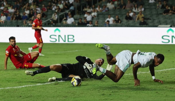 "충격" '도박 논란'→'사우디에서 주급 42만 7000파운드'…英 맨유→토트넘 EPL 복귀설 '결단 내렸다' : 네이트 스포츠