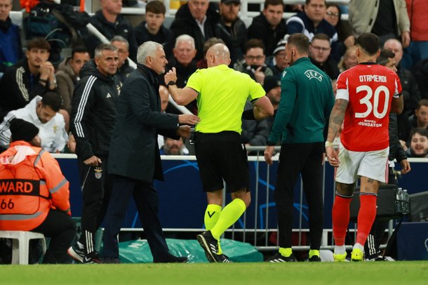 "이것 실화냐, '굴욕' 무리뉴 어떡하라고" 뉴캐슬 GK 포프 '60m 던지기 도움' 대폭발…UCL 첫 공격포인트, 믿기지 않는 '원맨쇼' : 네이트 스포츠