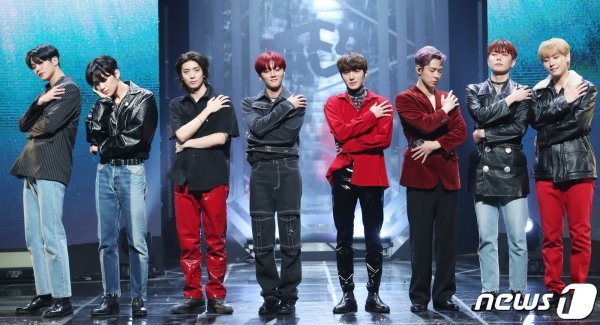 [DA:현장] 'SKY캐슬' 우주의 기운으로…SF9, 섹시美로 정점 찍는다 (종합) : 네이트 연예
