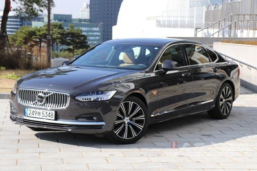 [원성열 기자의 CAR & TRACK] 볼보 S90 B5, 군살 쏙 뺀 6000만원대 럭셔리 세단! : 네이트 뉴스
