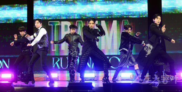 SF9, 10번째 미니 앨범으로 컴백 [포토] | 아이돌24시 : 네이트 연예