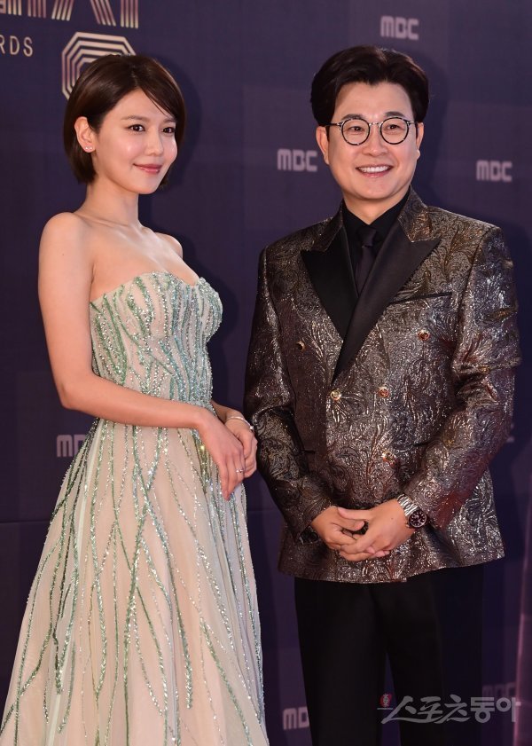 최수영-김성주, MBC 연기대상 2MC (2022 MBC 연기대상)[포토] | 네이트 연예