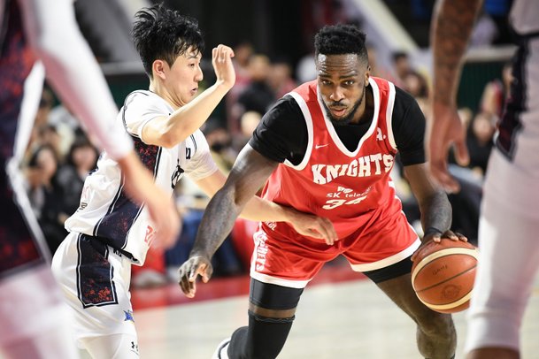 '잠실의 왕' 워니 화려한 컴백+톨렌티노 최고 활약…SK, 공동 7위 도약 [SD 잠실 스타] : 네이트 스포츠