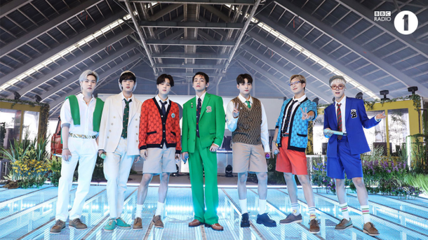 BTS, 英 BBC 유명 라디오쇼 '라이브 라운지' 출연 : 네이트 연예