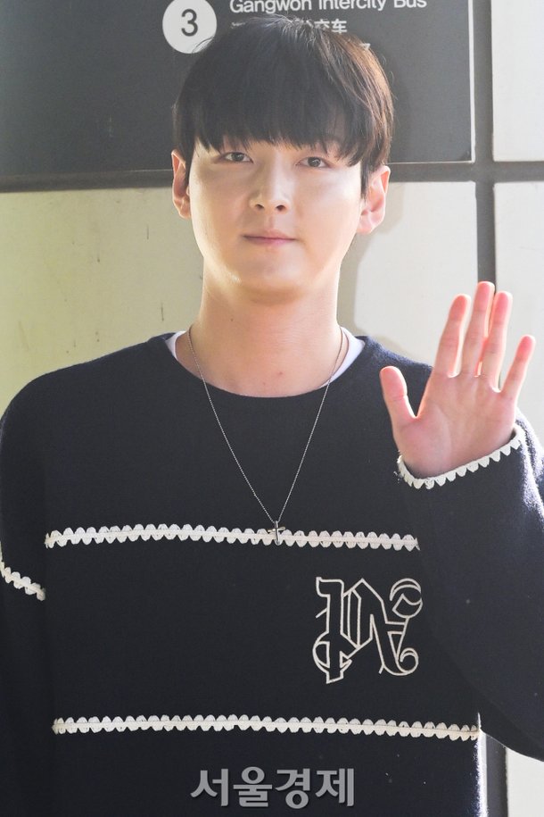 SF9 주호, '판타지' 비주얼 [SE★포토] : 네이트 연예