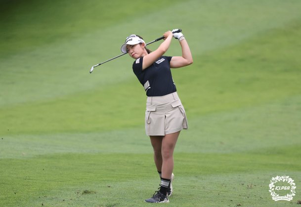 '韓·日 장타 맞대결' 주인공은? ··· 2022년 'KLPGA 장타 1위' 윤이나 vs 2020~2021년 'JLPGA 장타 1위' 하라 에리카 : 네이트 뉴스