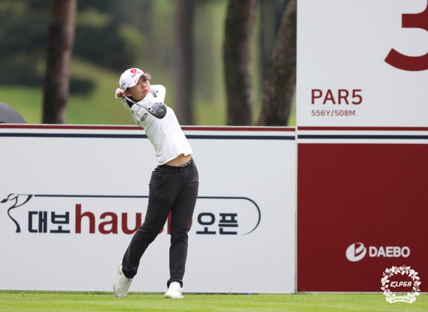 한·미 女골프 '장타 톱10' 극과 극 성적···'KLPGA 9승' vs 'LPGA 0승' : 네이트 뉴스