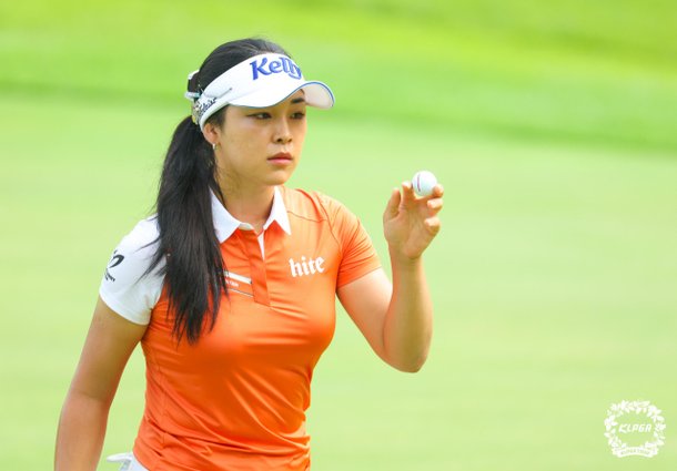 '윤이나 vs 박현경' 맞대결 KLPGA 흥행카드에··· LPGA '유해란 vs 리디아 고' 한조 대결로 맞불 : 네이트 뉴스