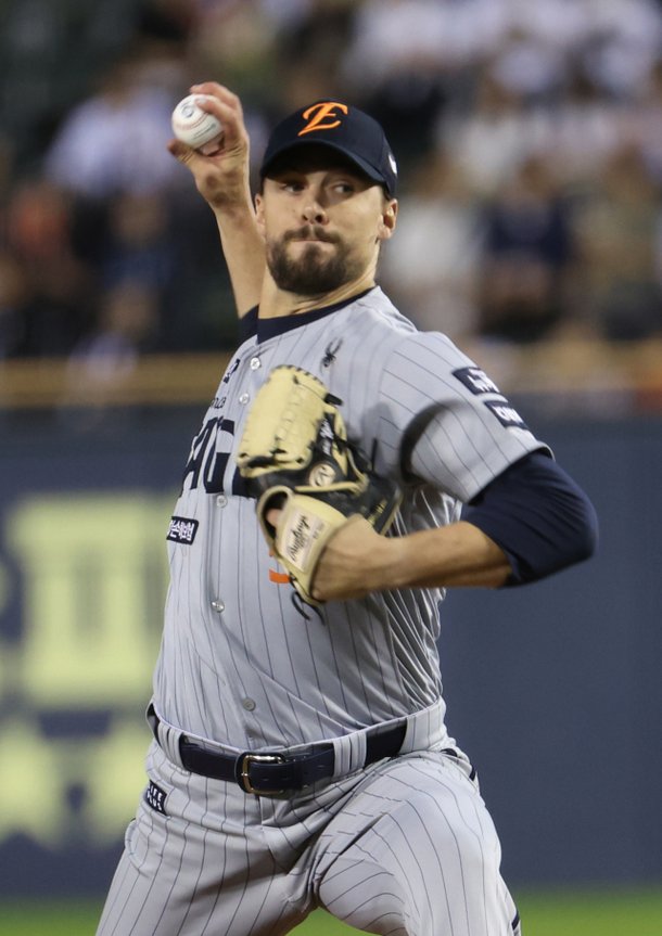 한화 와이스, 시즌 200K 돌파···KBO 사상 첫 '4인 200탈삼진' 진기록 : 네이트 스포츠